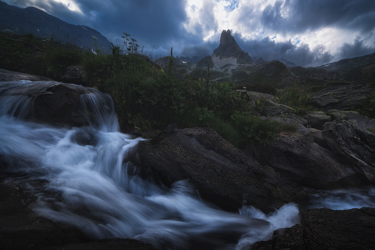 The Dark Peak | JuzaPhoto